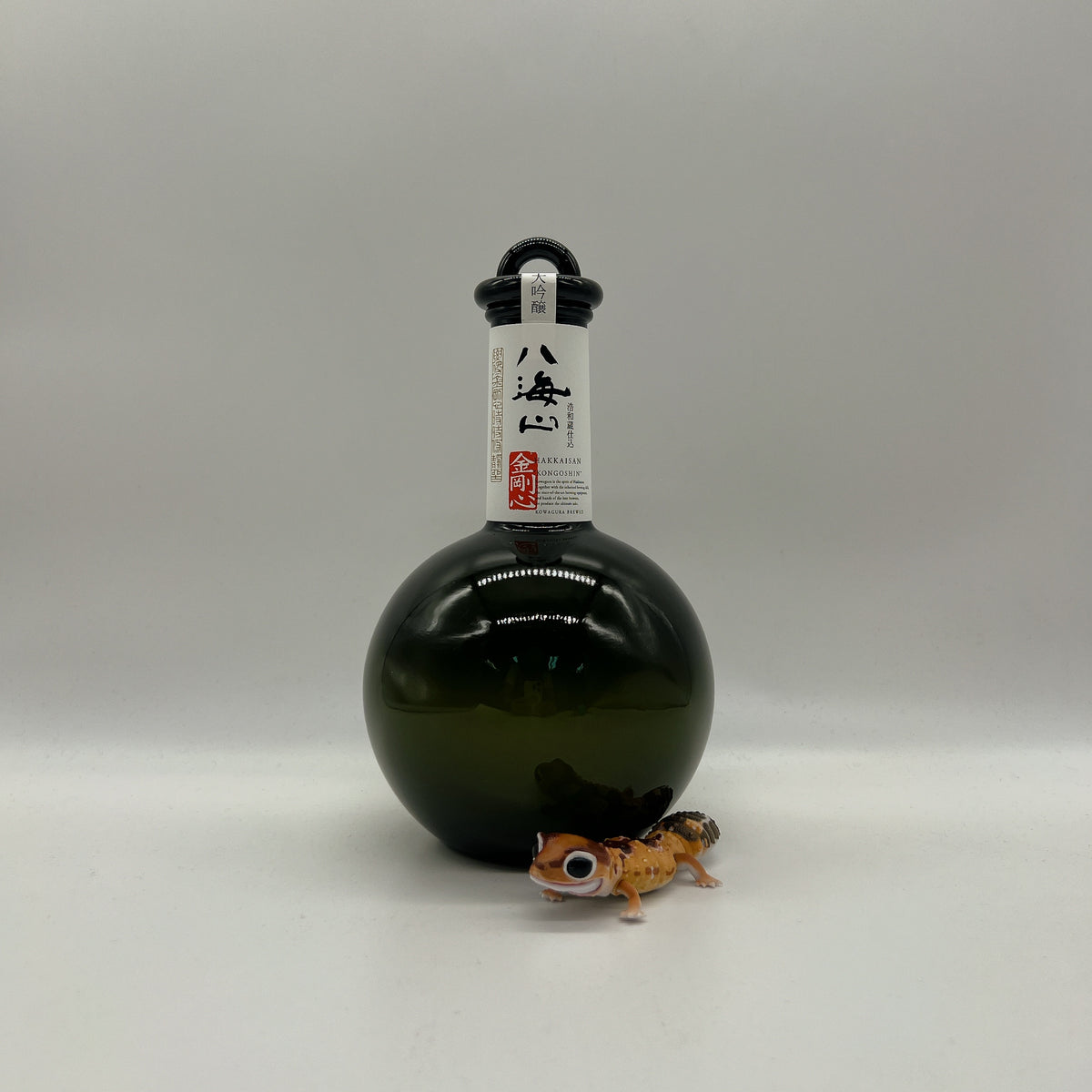 [관세포함][박스선택가능] 핫카이산 콩고신 준마이다이긴죠한정품 800ml 八海山 純米大吟醸 – SAKEDOO